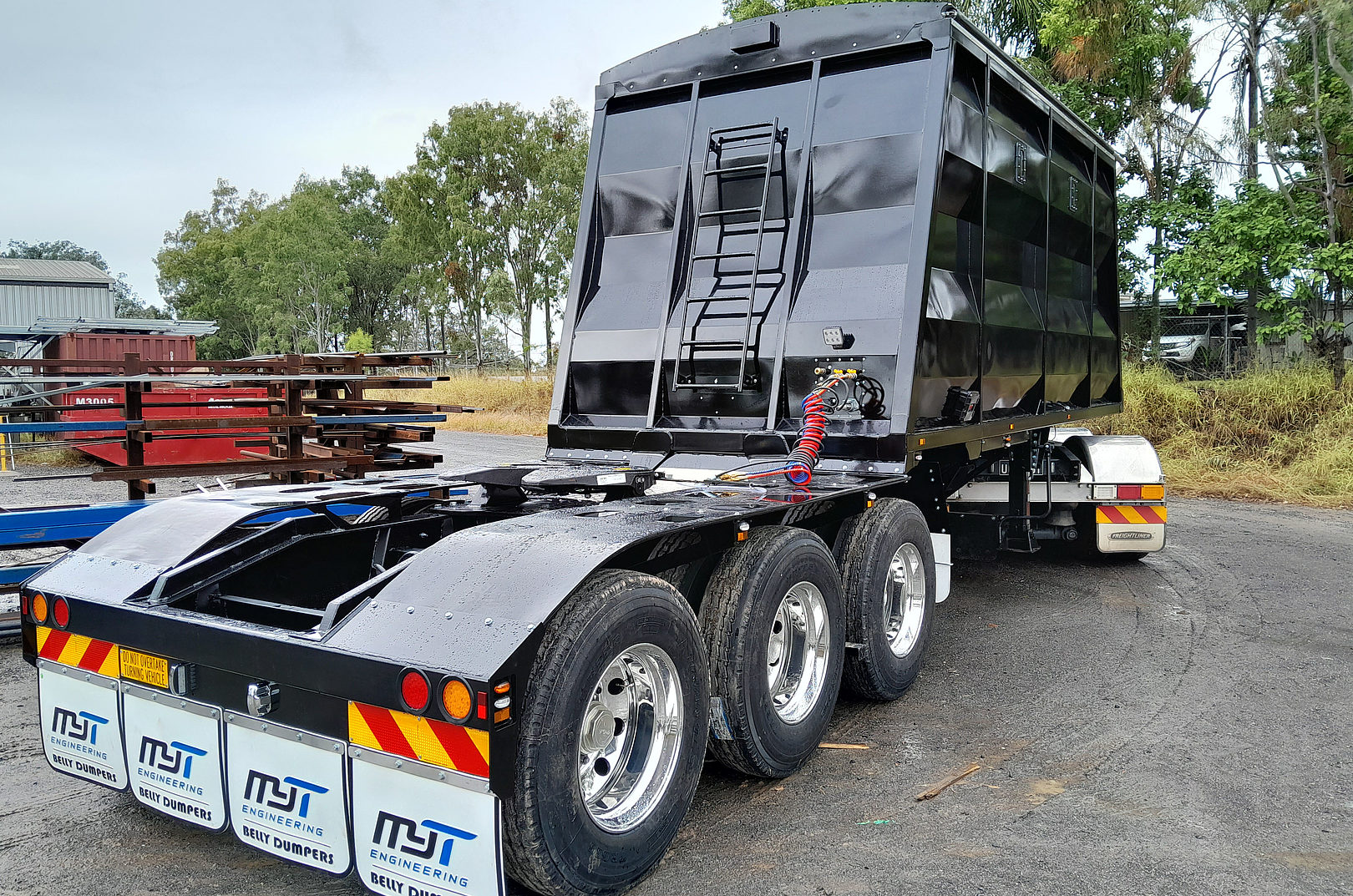 Belly Dumpers | MyT Engineering